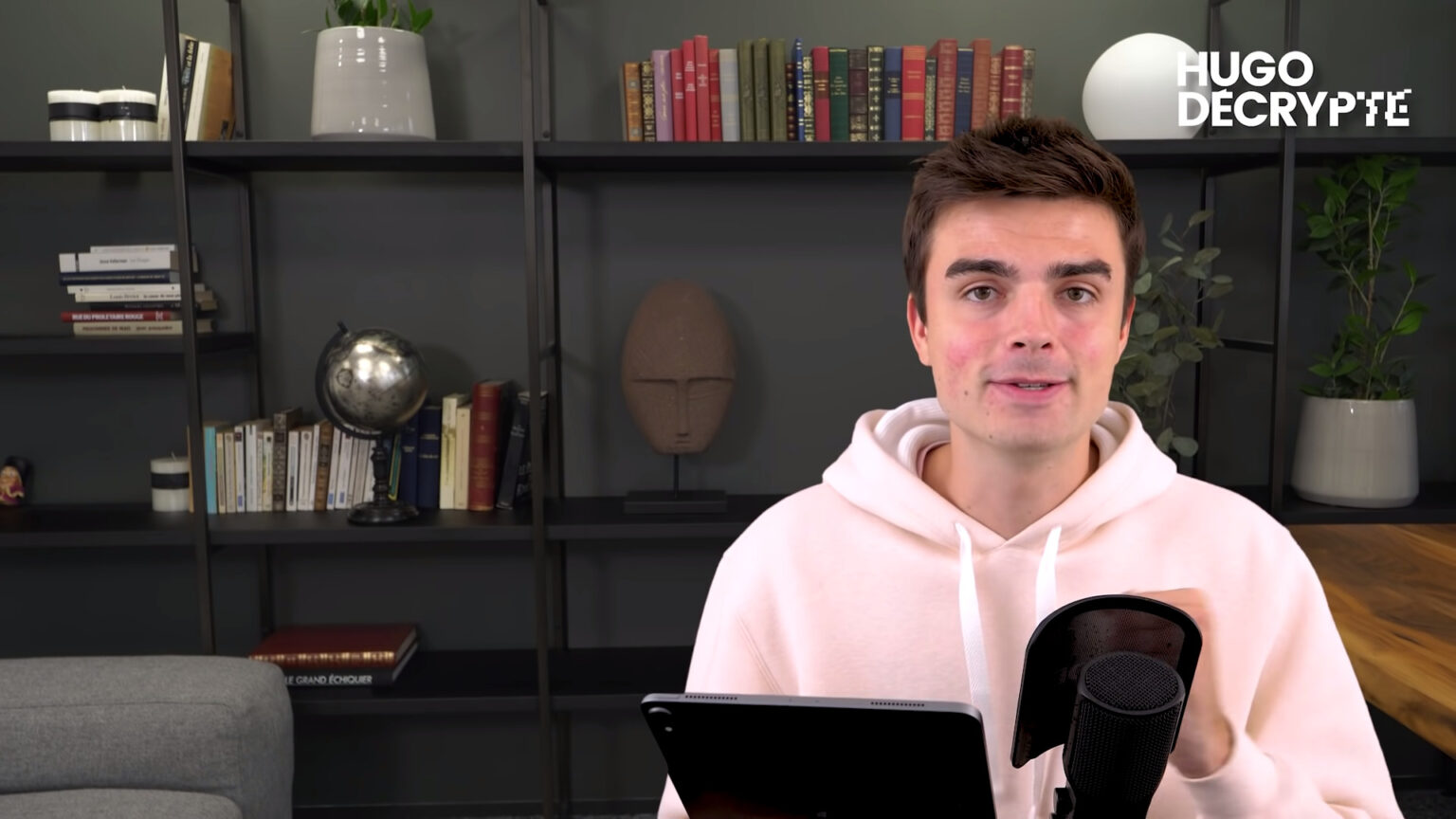 Que s'est-il passé entre la chaîne Twitch d'Hugo Décrypte et BFMTV ...