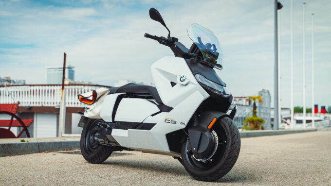 Test du scooter électrique Rider 5000 : rapide et furieux, mais avec du ...