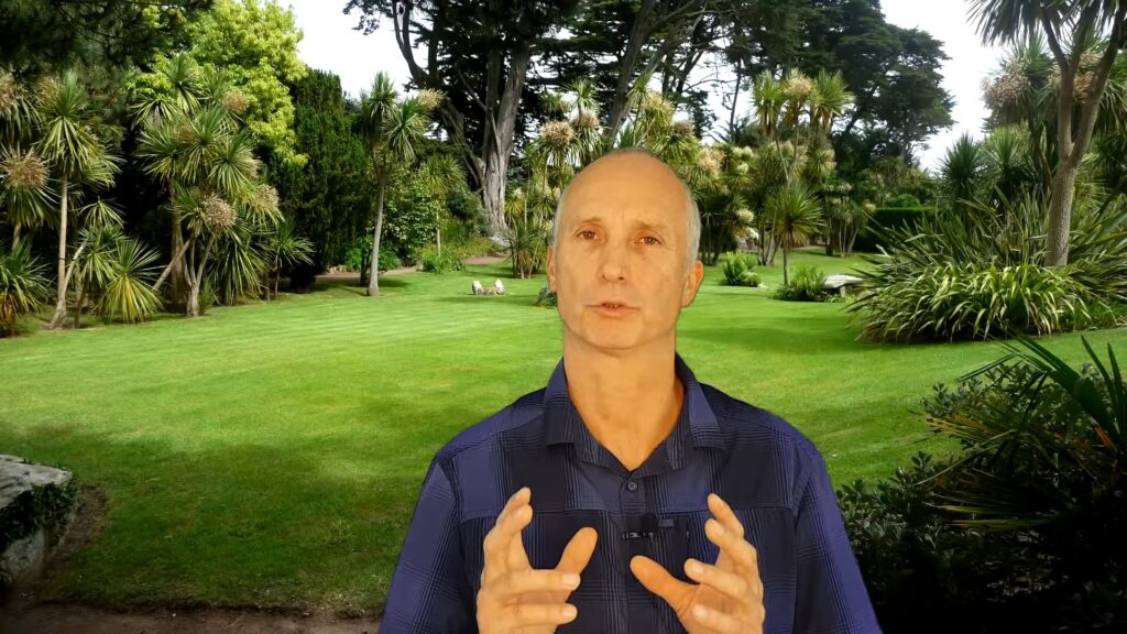 Le youtubeur naturopathe Éric Gandon, spécialisé dans le jeûne, est ...