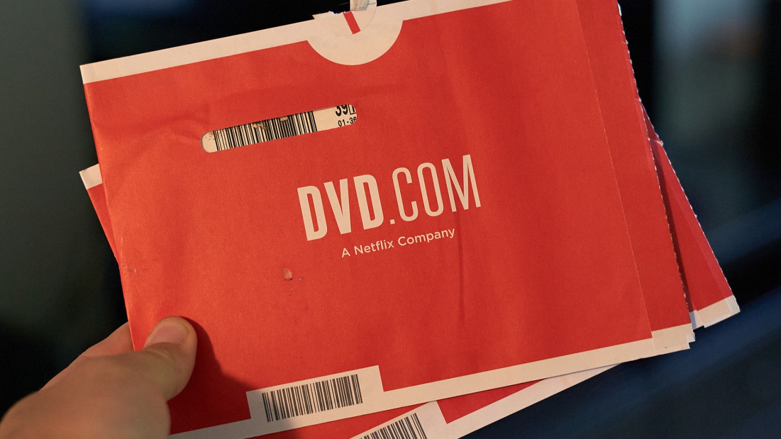 Netflix arrête son cœur historique : la location de DVD par courrier ...
