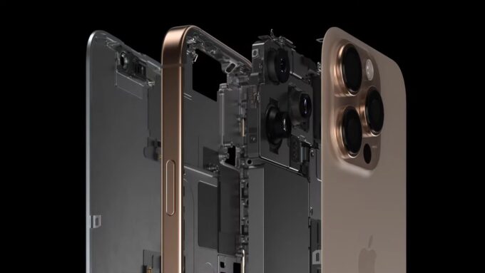 À quoi ressemble un iPhone 16 de l’intérieur ? Apple nous dévoile ses ...