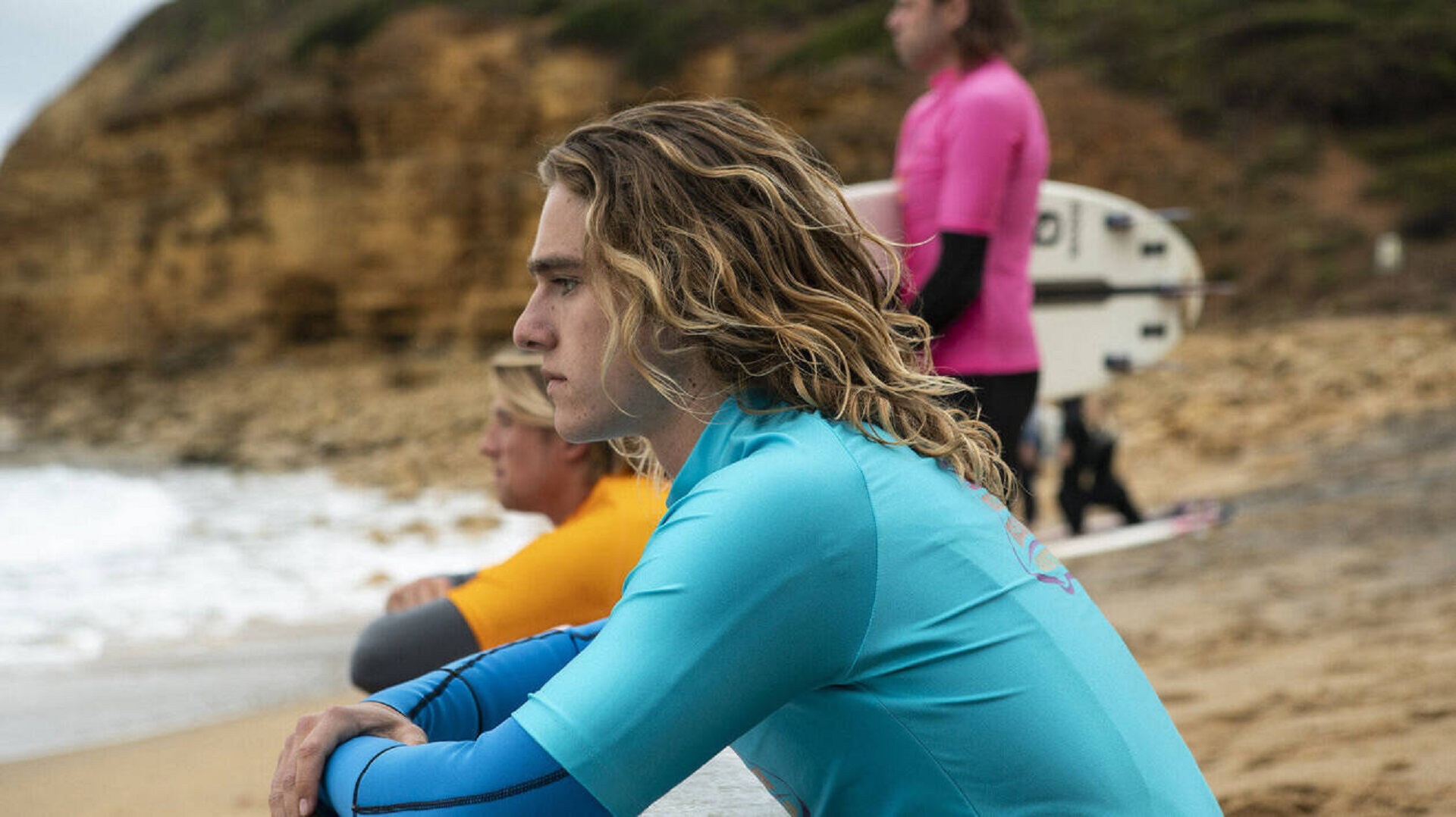 Surviving Summer - Streaming, casting, bandes-annonces et actualités ...