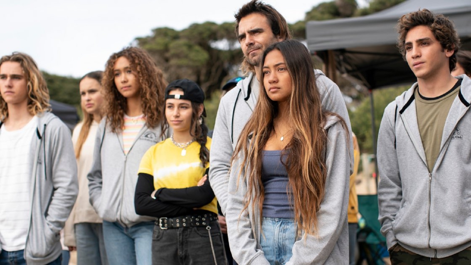 Surviving Summer - Streaming, casting, bandes-annonces et actualités sur la série TV - Numerama