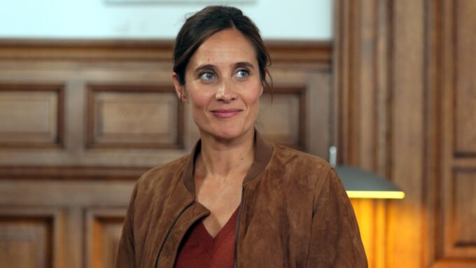 Erica - Streaming, casting, bandes-annonces et actualités sur la série ...