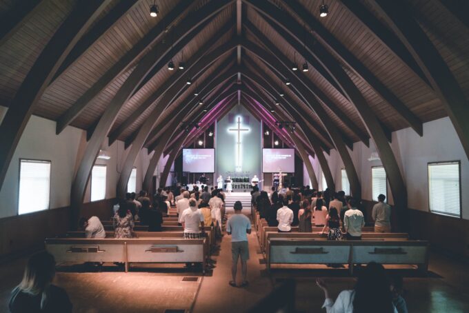 On vous présente Pierre Chartier X2007, le personnage satirique qui ...