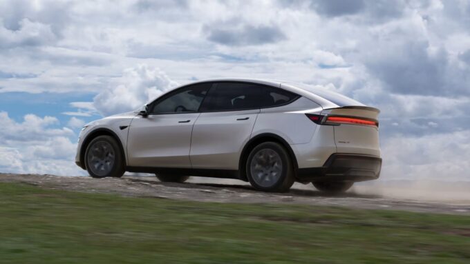 Je suis monté à bord du nouveau Tesla Model Y Performance : ces détails ...