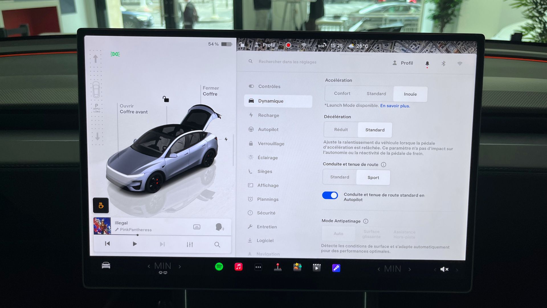 Je suis monté à bord du nouveau Tesla Model Y Performance : ces détails ...