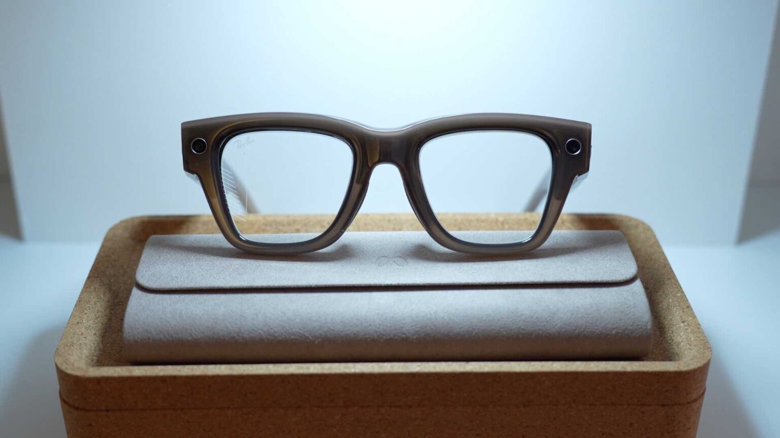 La mise à jour v21 arrive sur les lunettes Meta Ray-Ban : voici les ...